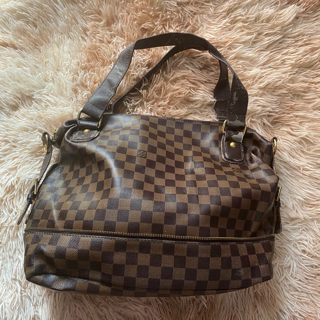 Louis Vuitton Hand Bag, Luxury, Bags & Wallets on Carousell