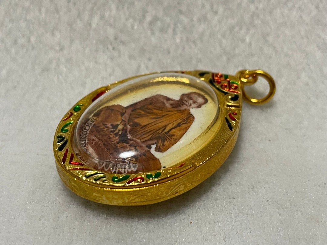 LP Koon Self Image Locket / Wat Ban Rai / BE 2535 / LP Koon / Thongtip ...