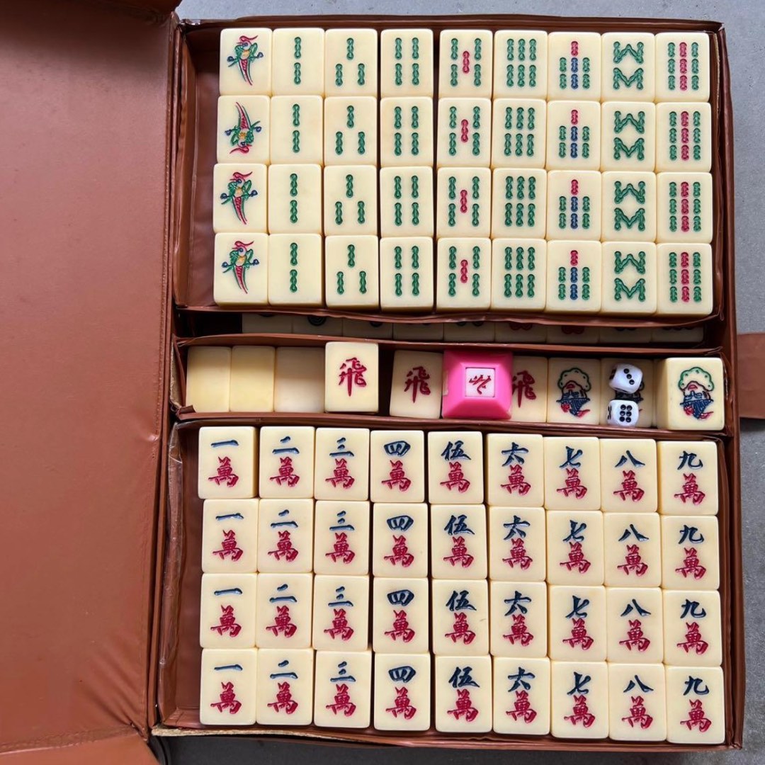 Mahjong Set Hong Kong Mahjong Lotus Flower Mahjong, Hobbies & Toys ...