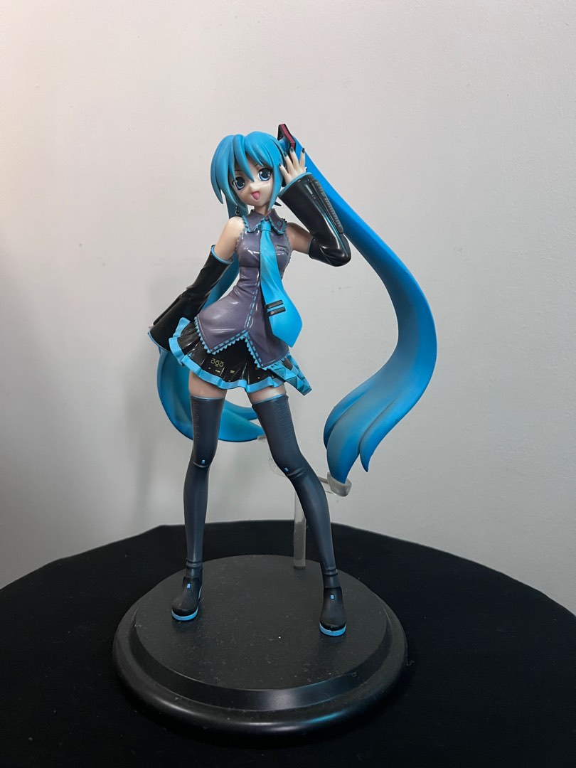 Miku Hatsune Figure on Carousell