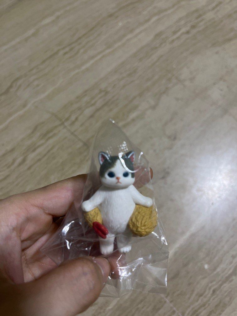 Mofusand Figurines, Hobbies & Toys, Toys & Games on Carousell