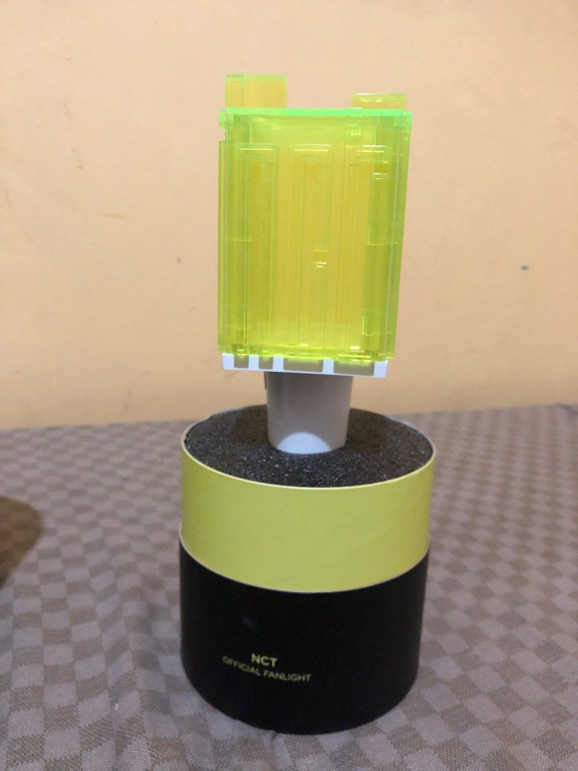 NCT Official Lightstick used once, Hobbies & Toys, Memorabilia ...