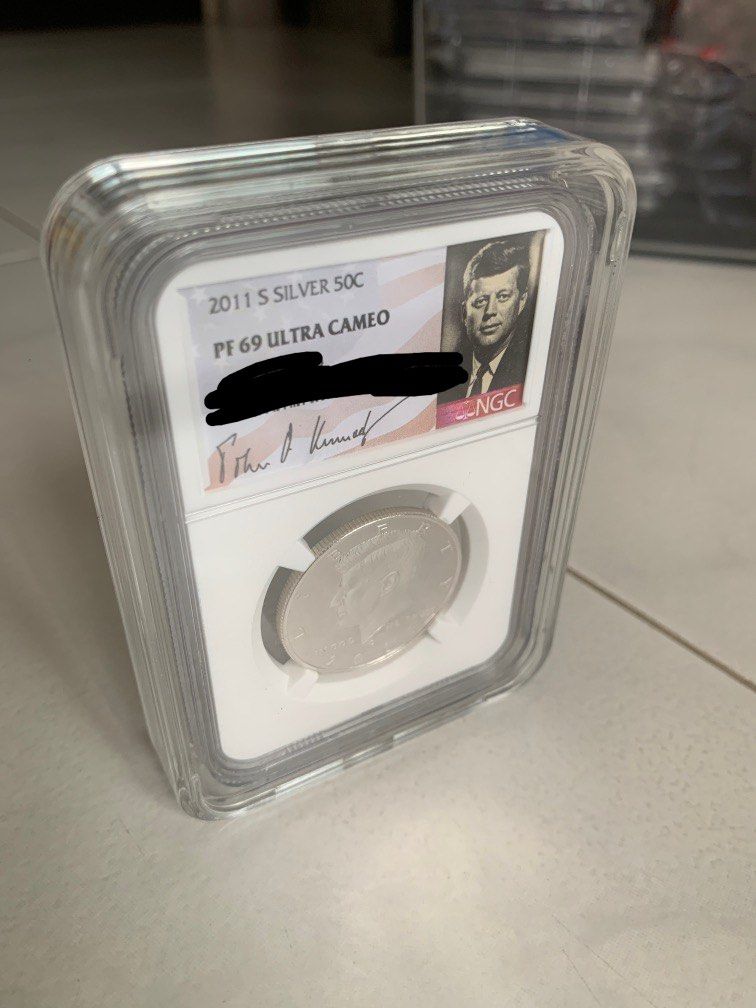 NGC Capsule Case (Acrylic), Hobbies & Toys, Memorabilia & Collectibles ...
