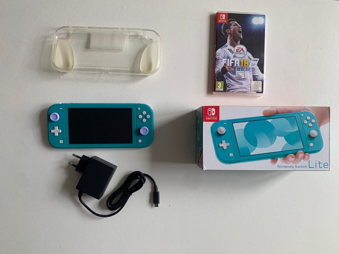 Nintendo Switch Lite, Video Gaming, Video Game Consoles, Nintendo on Carousell