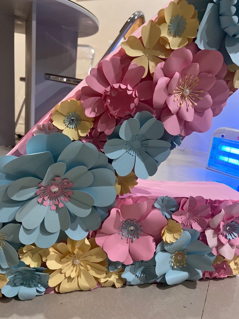 Number 2 Standee 3feet Pastel Floral, Hobbies & Toys, Stationary ...