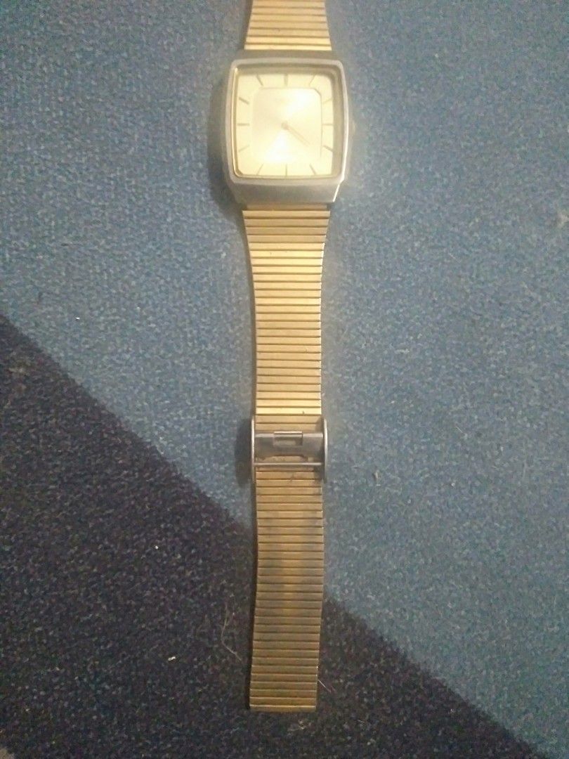 Orient Quartz (Original), Men's Fashion, Watches & Accessories, Watches ...