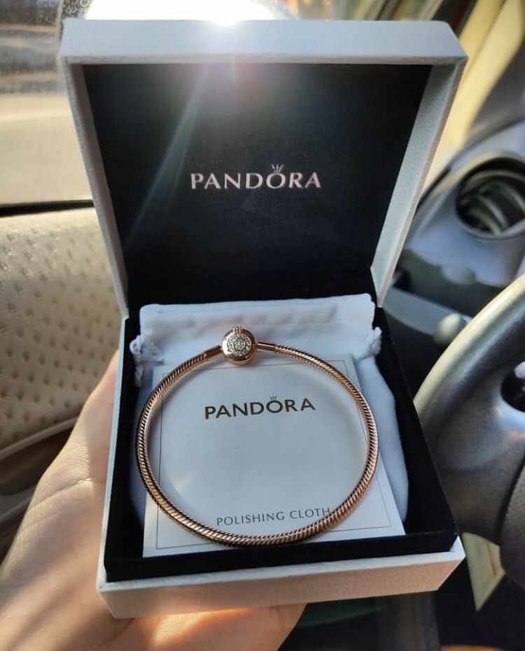 Pandora Moments Sparkling Crown O Snake Chain Bracelet on Carousell
