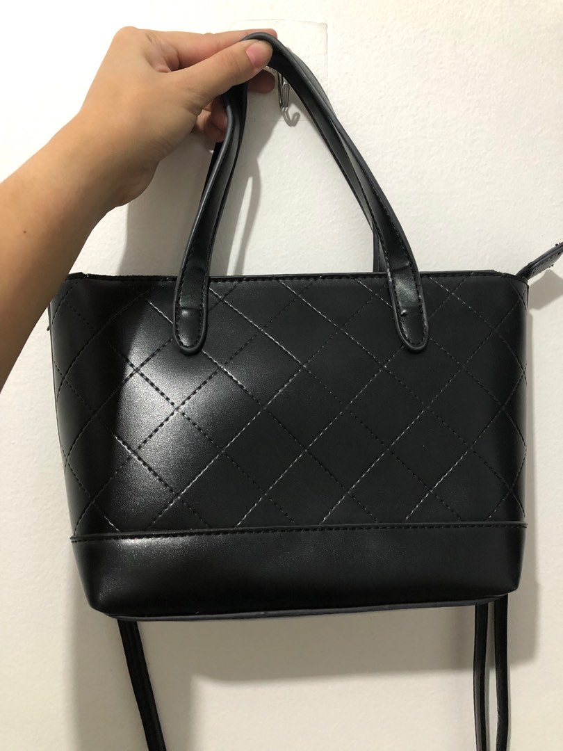 Parisian bag on Carousell