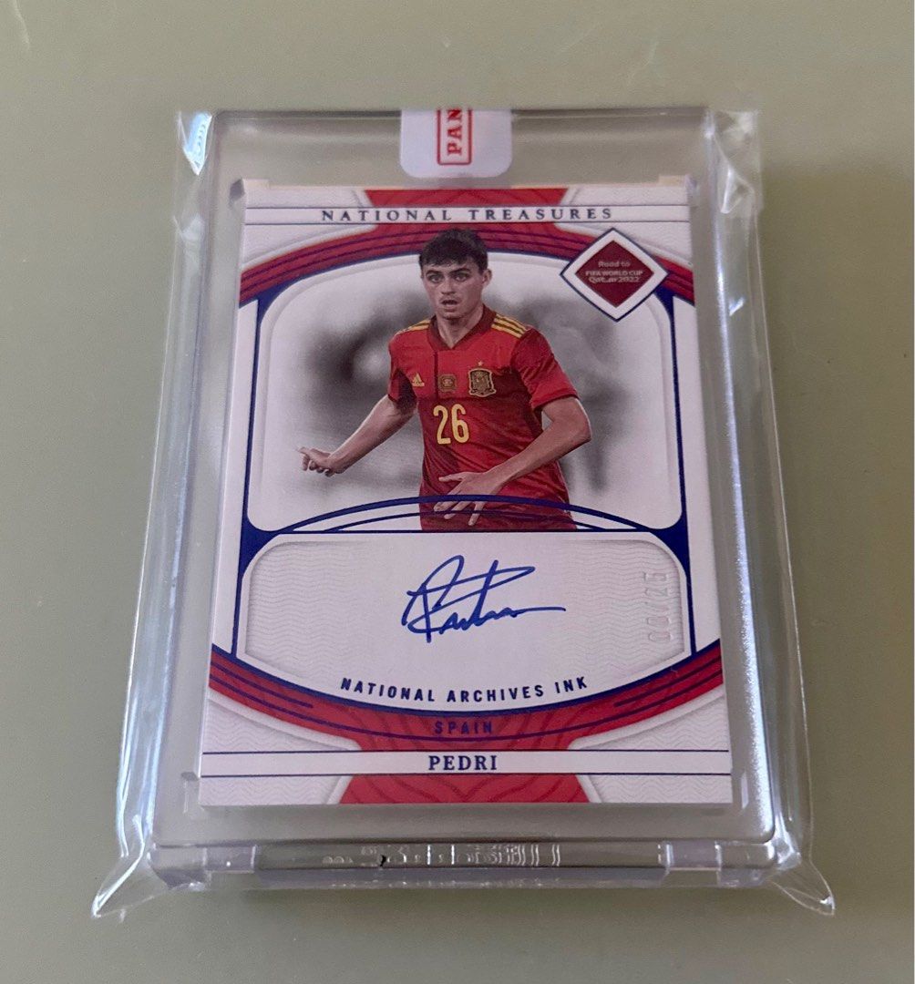 Pedri National Treasure Auto 8/25 Encased, Hobbies & Toys, Memorabilia ...