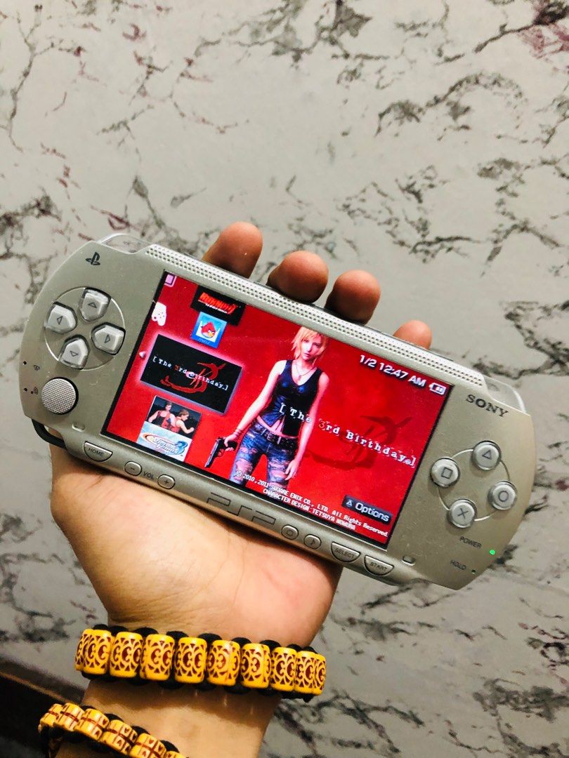 Psp 1000 series good as new heavy duty console, Video Gaming, Video Game Consoles, PlayStation ...