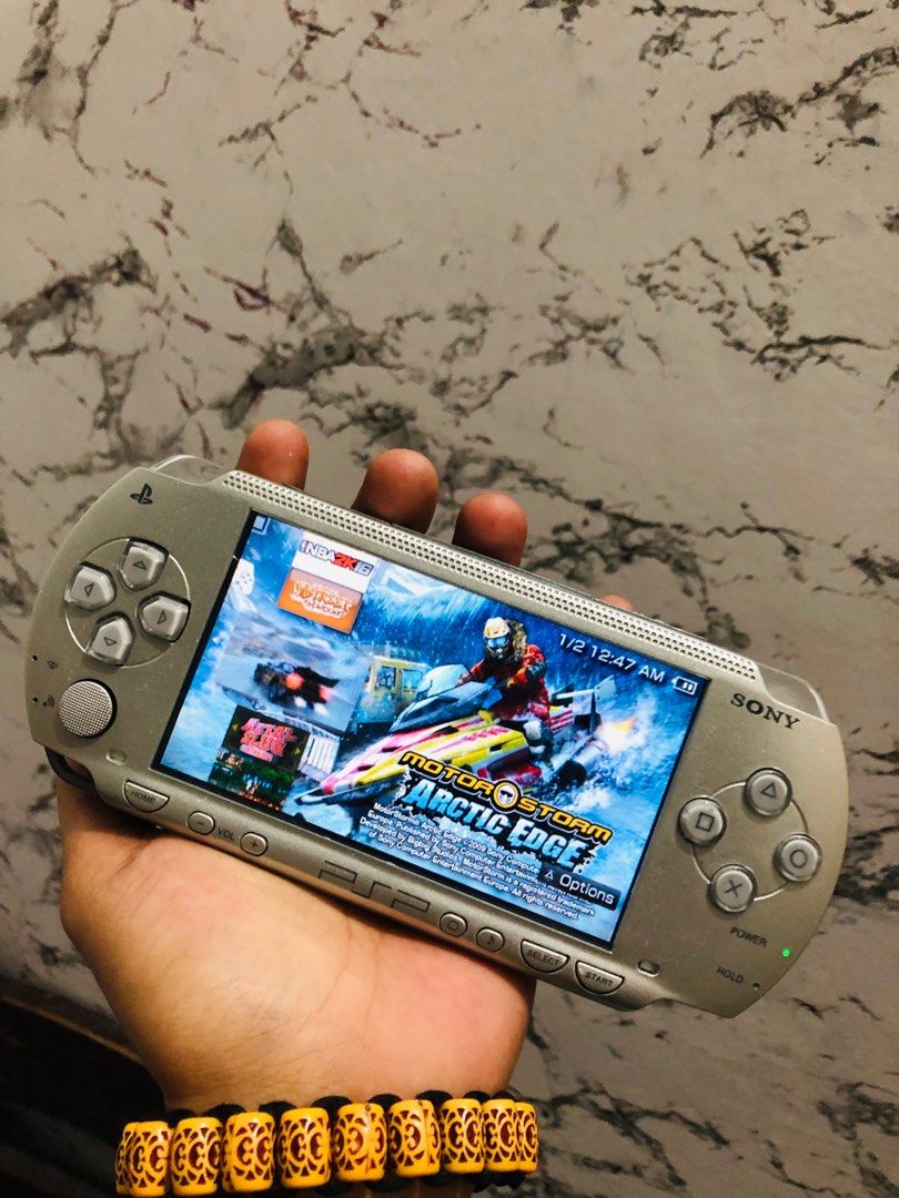 Psp 1000 series good as new heavy duty console, Video Gaming, Video Game Consoles, PlayStation ...