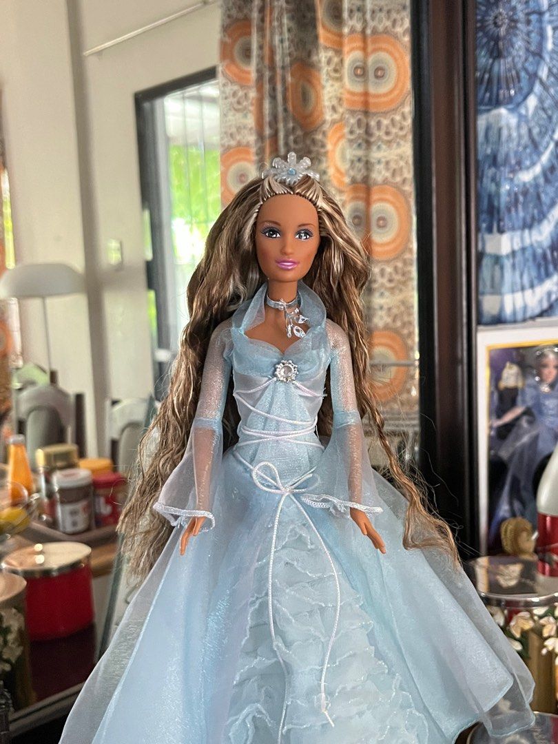 Queen Rayla doll (Barbie and the Magic of Pegasus), Hobbies & Toys ...