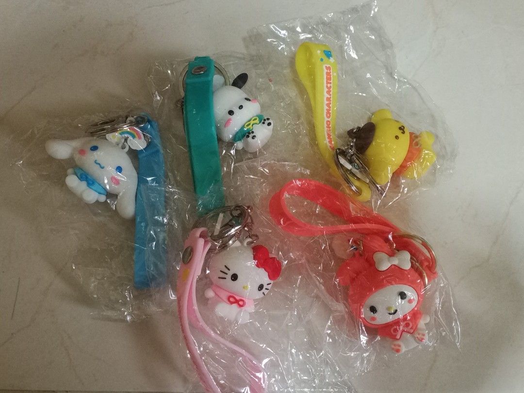 Sanrio Characters Keychain & Keyring of Hello Kitty, My Melody ...