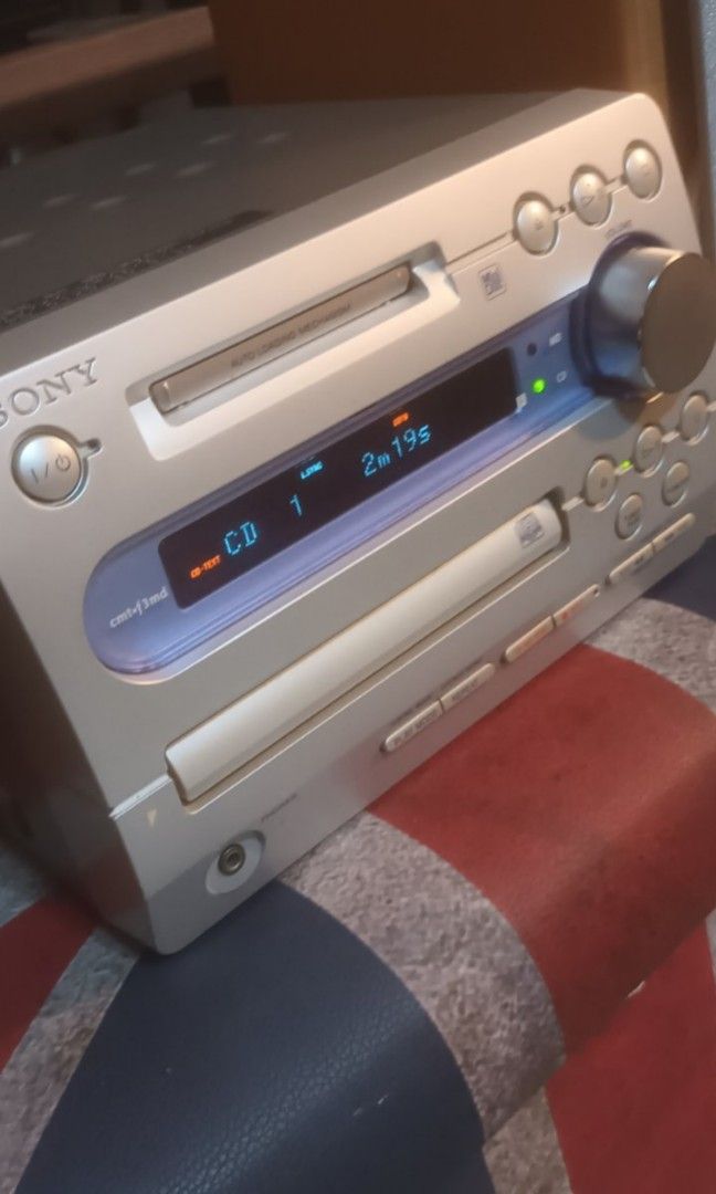 Sony Cd/Md Player Receiver am/fm with speakers, Audio, Portable Music Players on Carousell