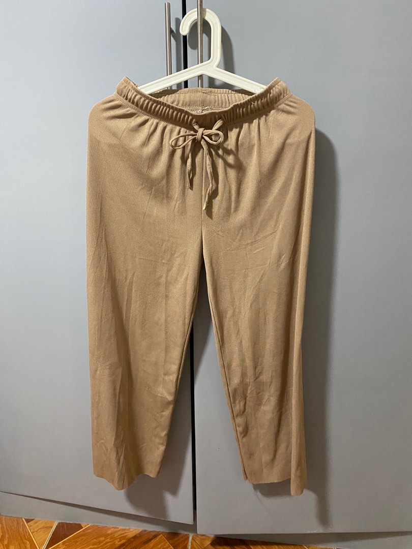 Square pants, Women's Fashion, Bottoms, Other Bottoms on Carousell