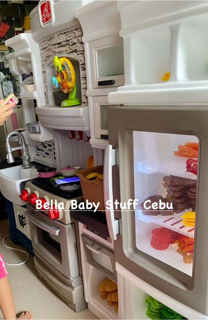 STEP2 Elegant Edge Grand Deluxe Kitchen on Carousell