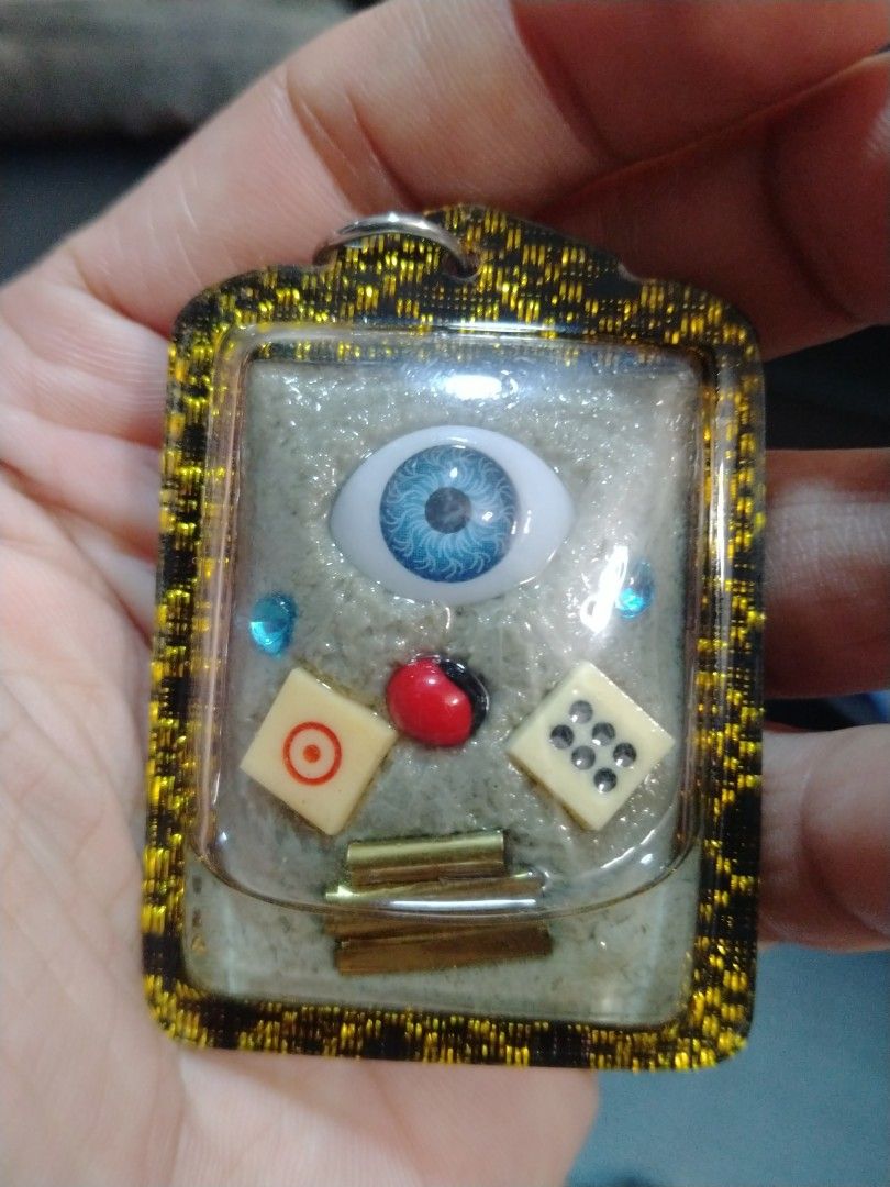 Thai Amulet, Hobbies & Toys, Memorabilia & Collectibles, Religious ...