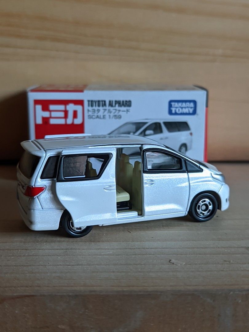 Tomica takara tomy 78 diecast replika toyota alphard putih, Toys & Collectibles, Mainan di Carousell