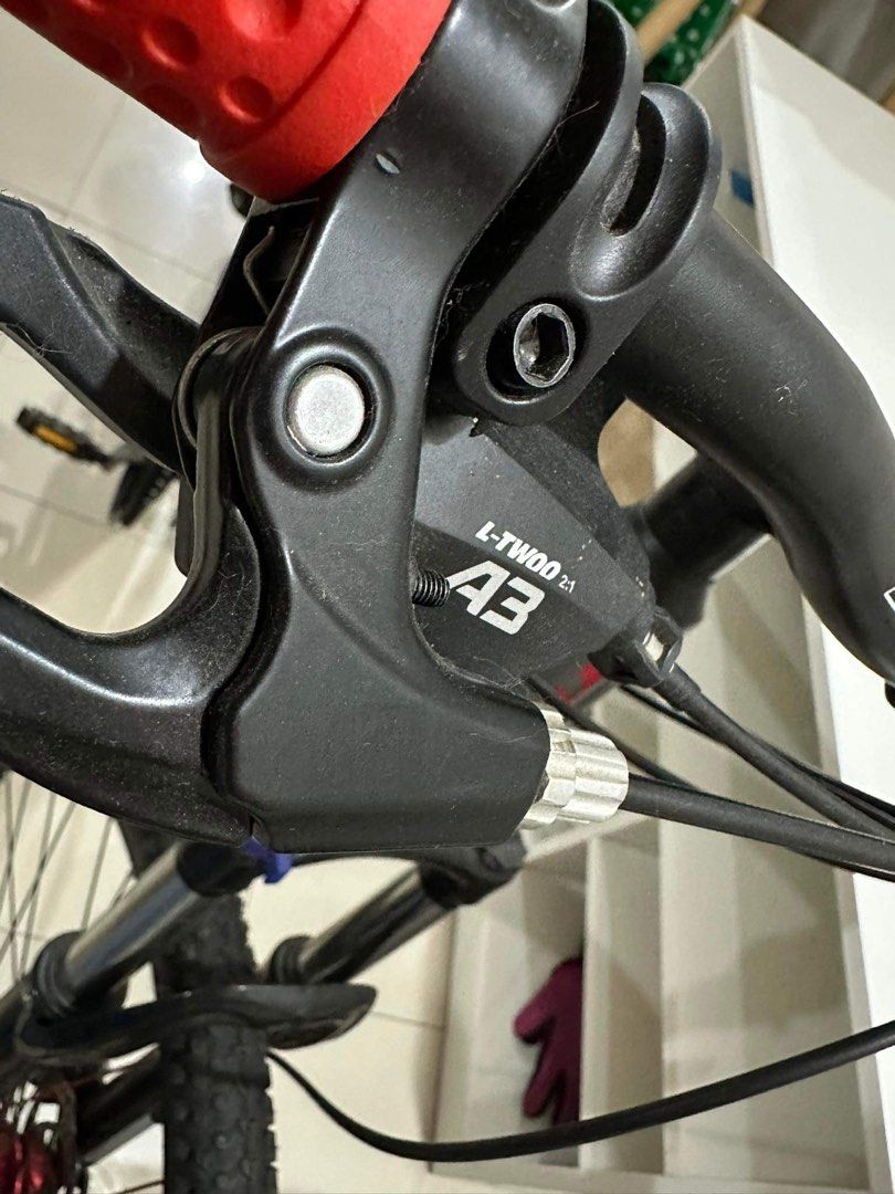 Trinx Majes 100 Elite 27.5er, Sports Equipment, Bicycles & Parts ...