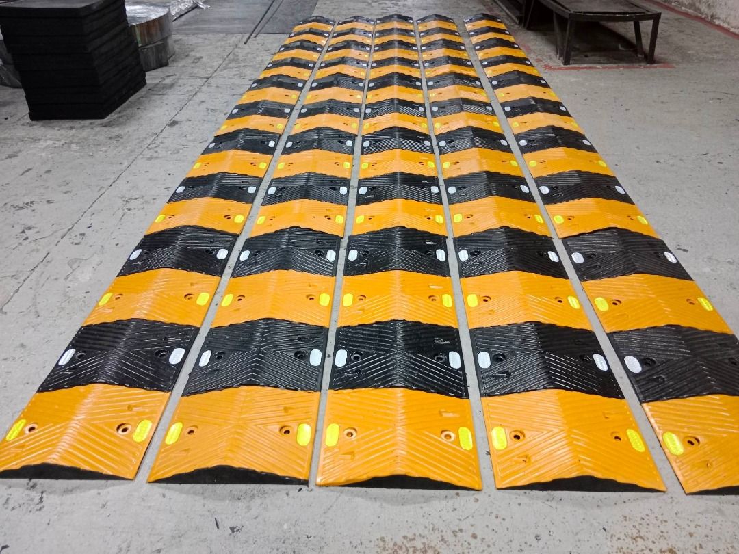 Very Durable Rubber Humps, Commercial & Industrial, Industrial ...