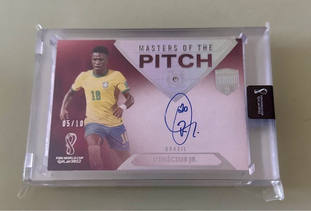 Vinicius Junior Eminence Masters Of The Pitch Auto 5/10, Hobbies & Toys ...