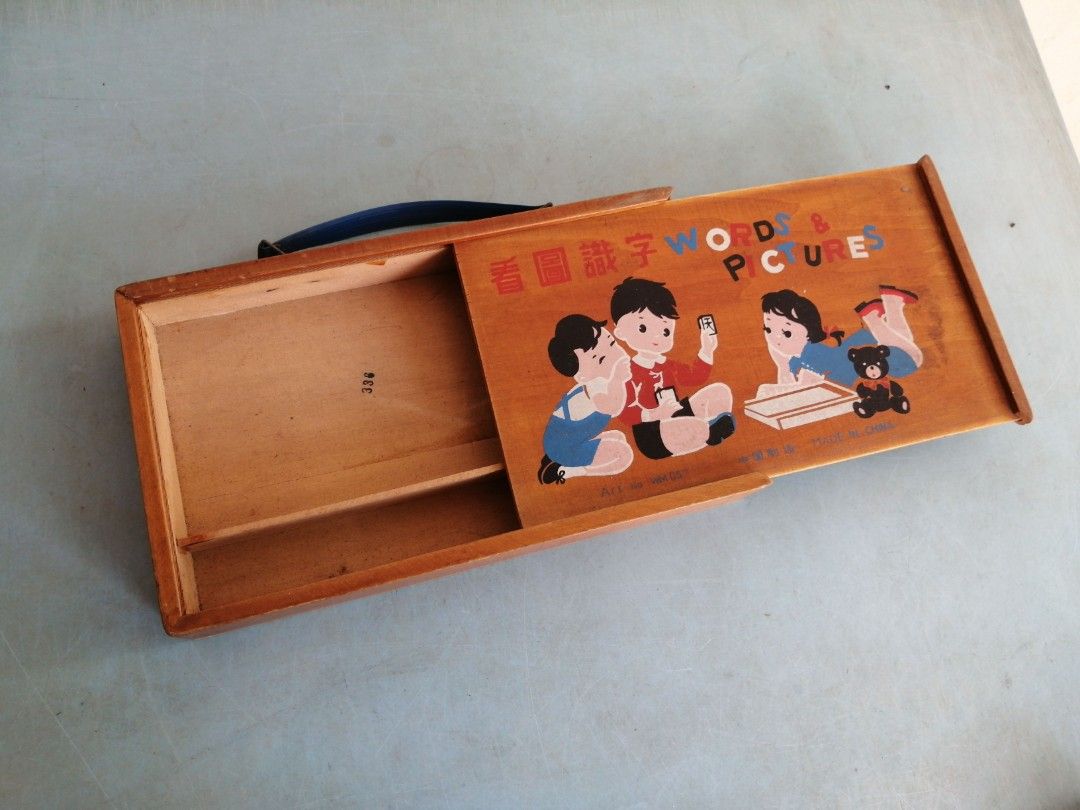Vintage Wooden Words & Pictures Case, Hobbies & Toys, Memorabilia ...