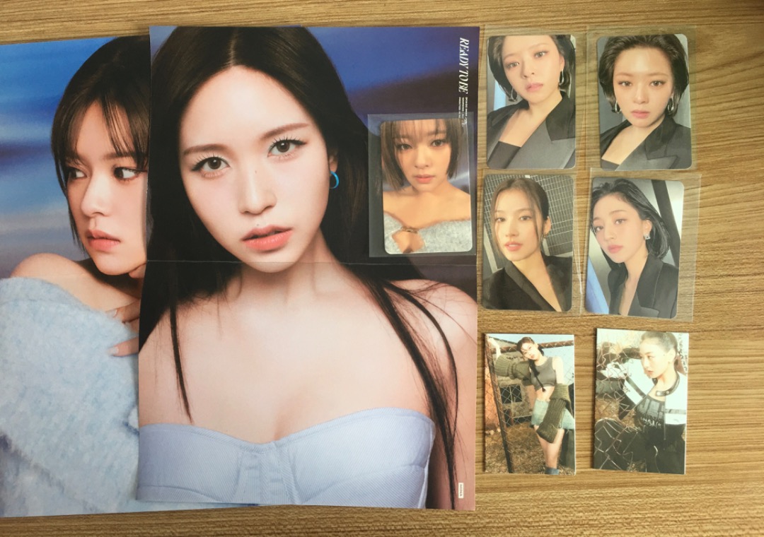 [WTT] Twice Ready To Be pcs, message cards, posters JEONGYEON SANA JIHYO MINA CHAEYOUNG ...