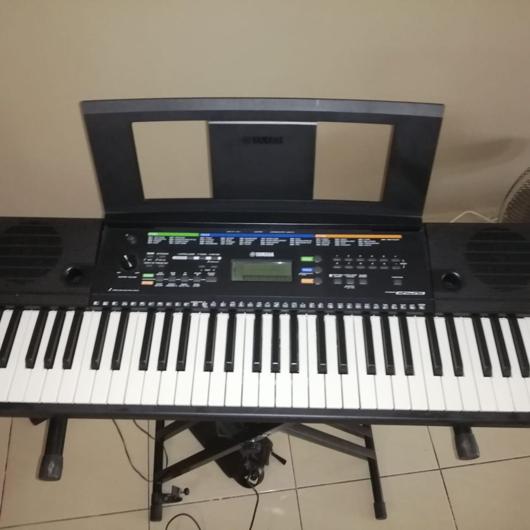 YAMAHA PSR-E253, Hobbies & Toys, Music & Media, Musical Instruments on Carousell