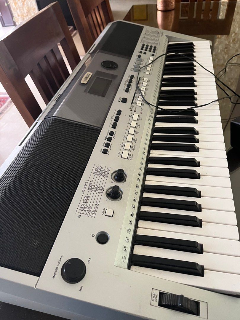 Yamaha synthesiser keyboard, Hobbies & Toys, Music & Media, Musical ...