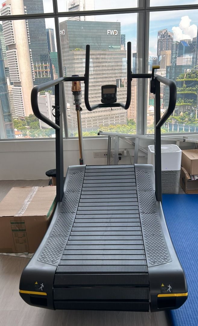 Air Runner Non-Motorised Curve Treadmill, Sports Equipment, Exercise & Fitness, Cardio & Fitness ...