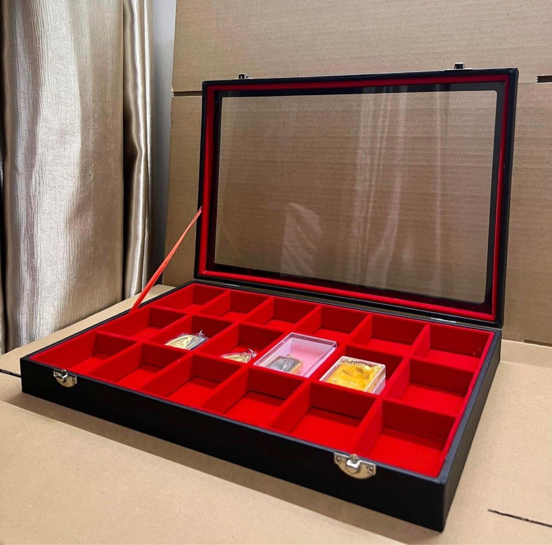 Amulet Storage Box (18 slots), Women's Fashion, Jewelry & Organisers ...