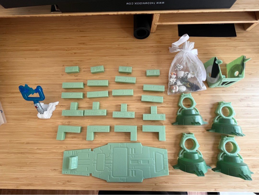 Angry Birds Star Wars AT-AT Attack Battle game, Hobbies & Toys, Toys ...