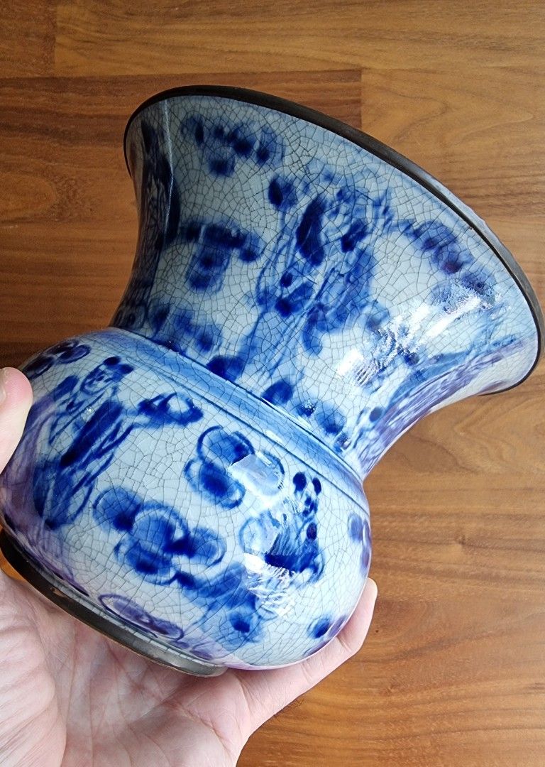 Antique Chinese Porcelain Spittoon Vase, Hobbies & Toys, Memorabilia ...