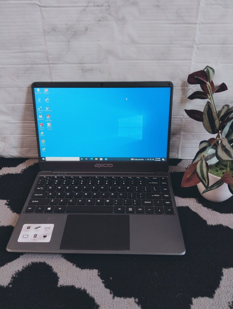 Axioo mybook Pro Core i3, Elektronik, Komputer, Laptop di Carousell