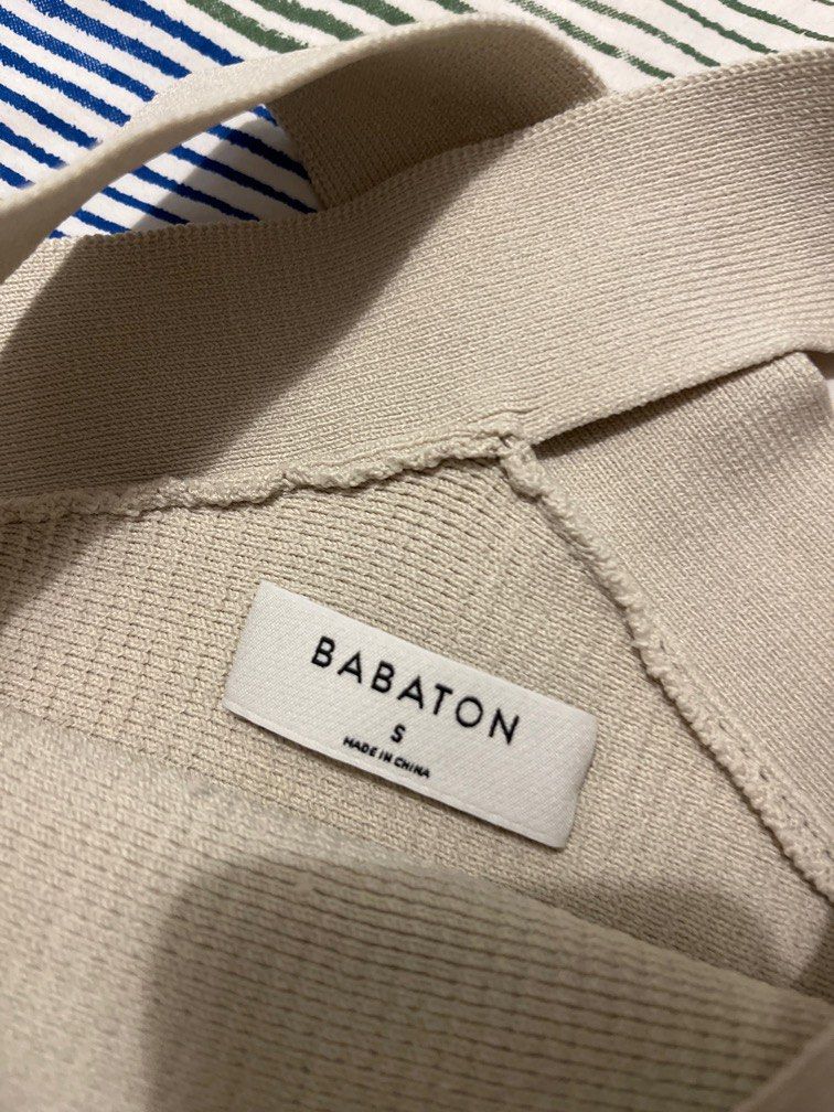 Babaton top brand new, Women's Fashion, Tops, Sleeveless on Carousell