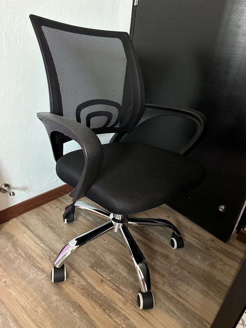 Basic office chair, Furniture & Home Living, Furniture, Chairs on Carousell