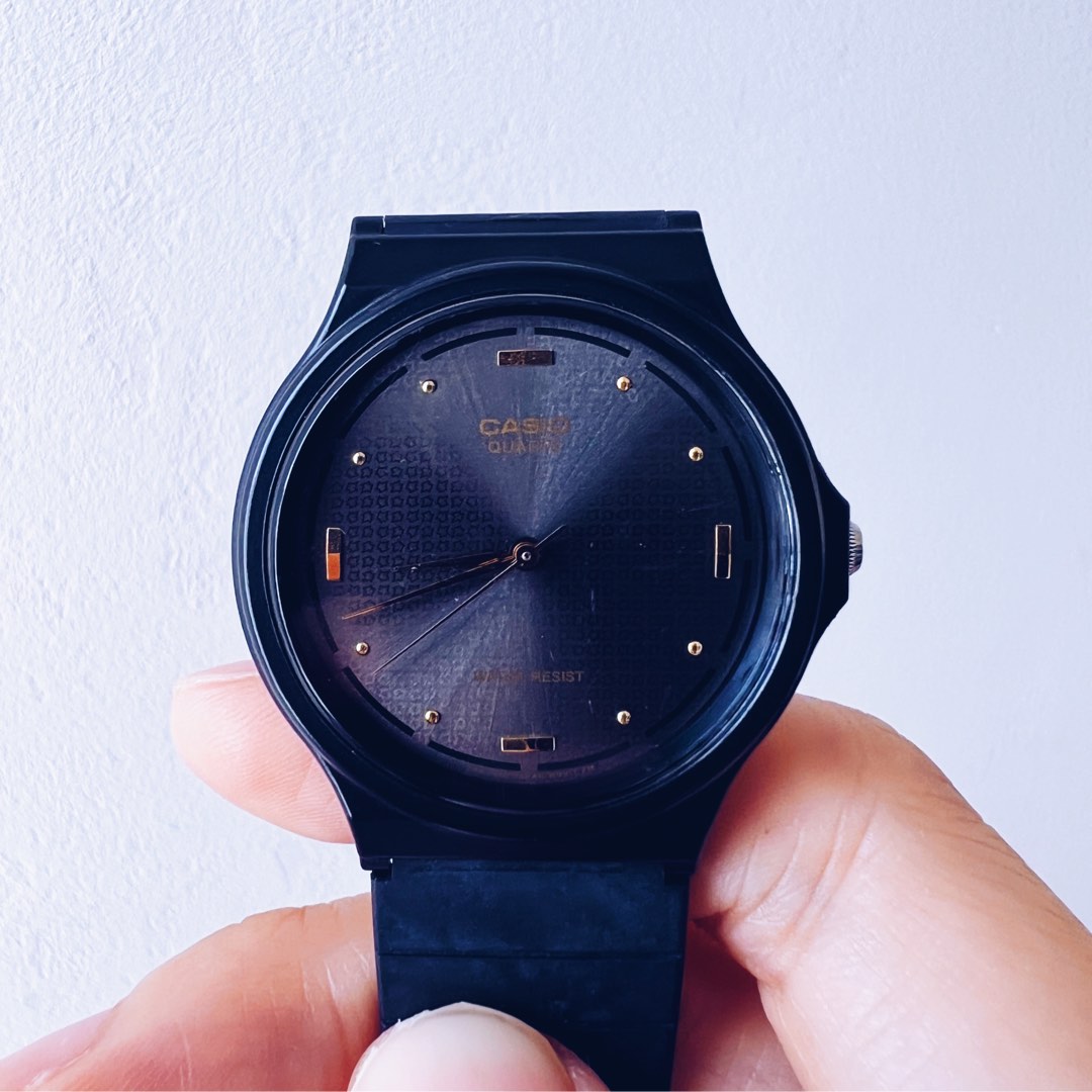 CASIO Men's Analog MQ-76-1ALDF-P Black Resin Strap Watch, Men's Fashion, Watches & Accessories ...