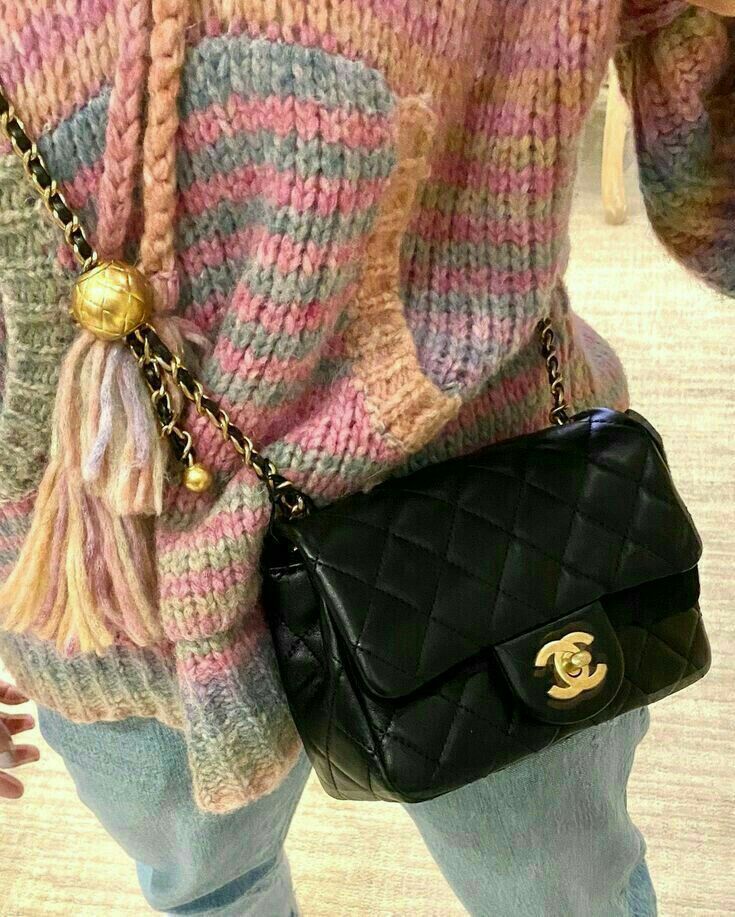 chanel, Fesyen Wanita, Tas & Dompet di Carousell