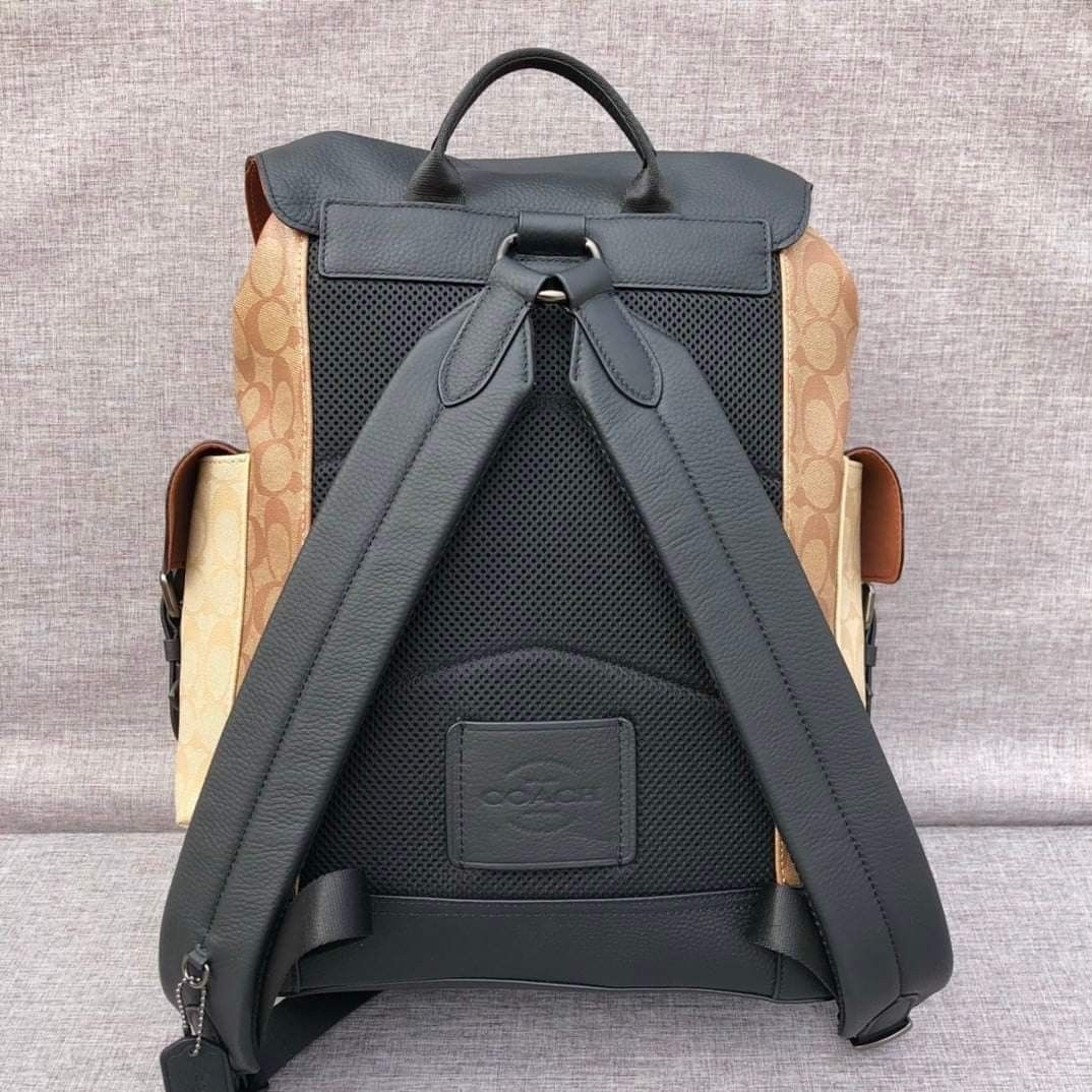 Coach Hudson Backpack In Blocked Signature Canvas, Men's Fashion, Bags ...