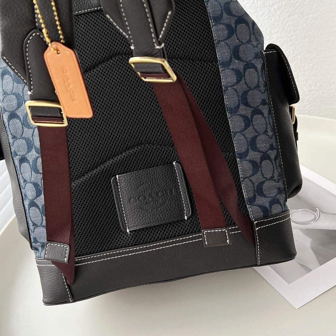 Coach Hudson Backpack in Signature Denim Canvas, Men's Fashion, Bags ...