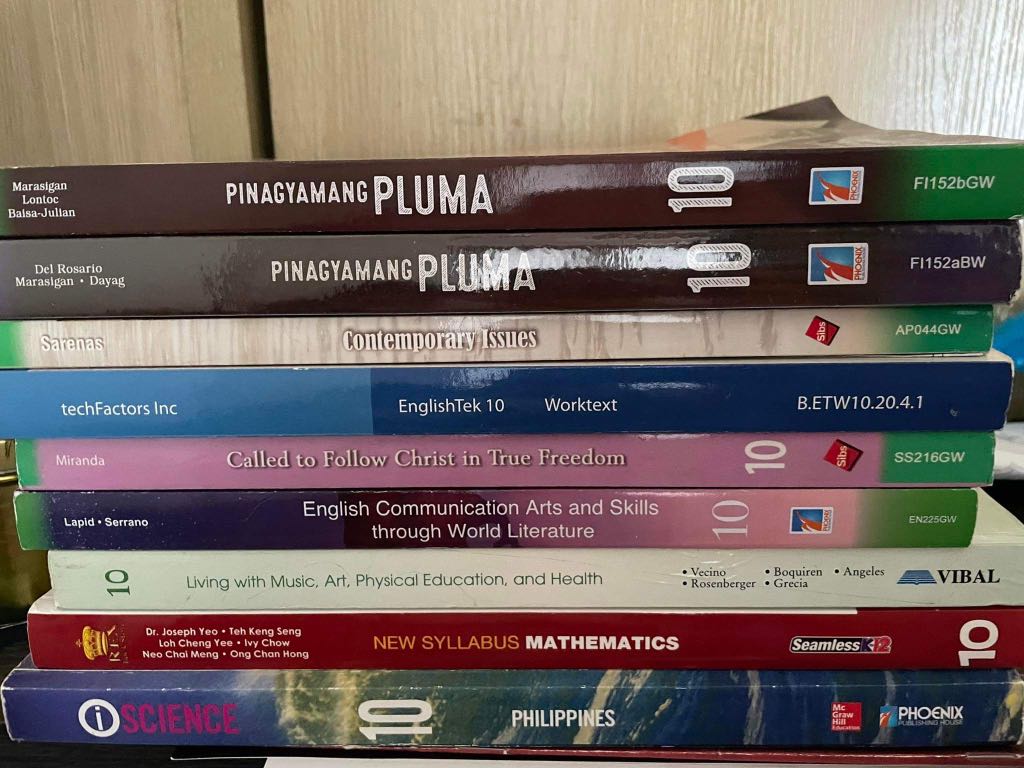 CSA - GRADE 10 BOOKS, Hobbies & Toys, Books & Magazines, Textbooks on Carousell