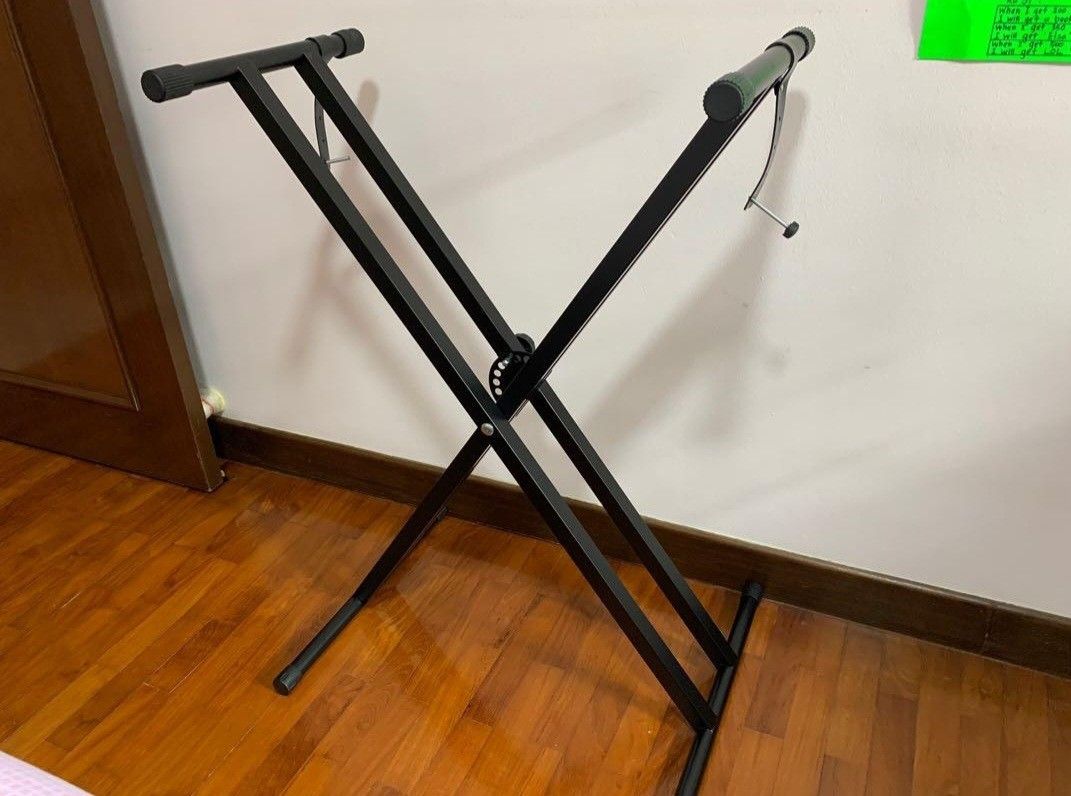 Double X Cross Keyboard Piano stand, Hobbies & Toys, Music & Media ...