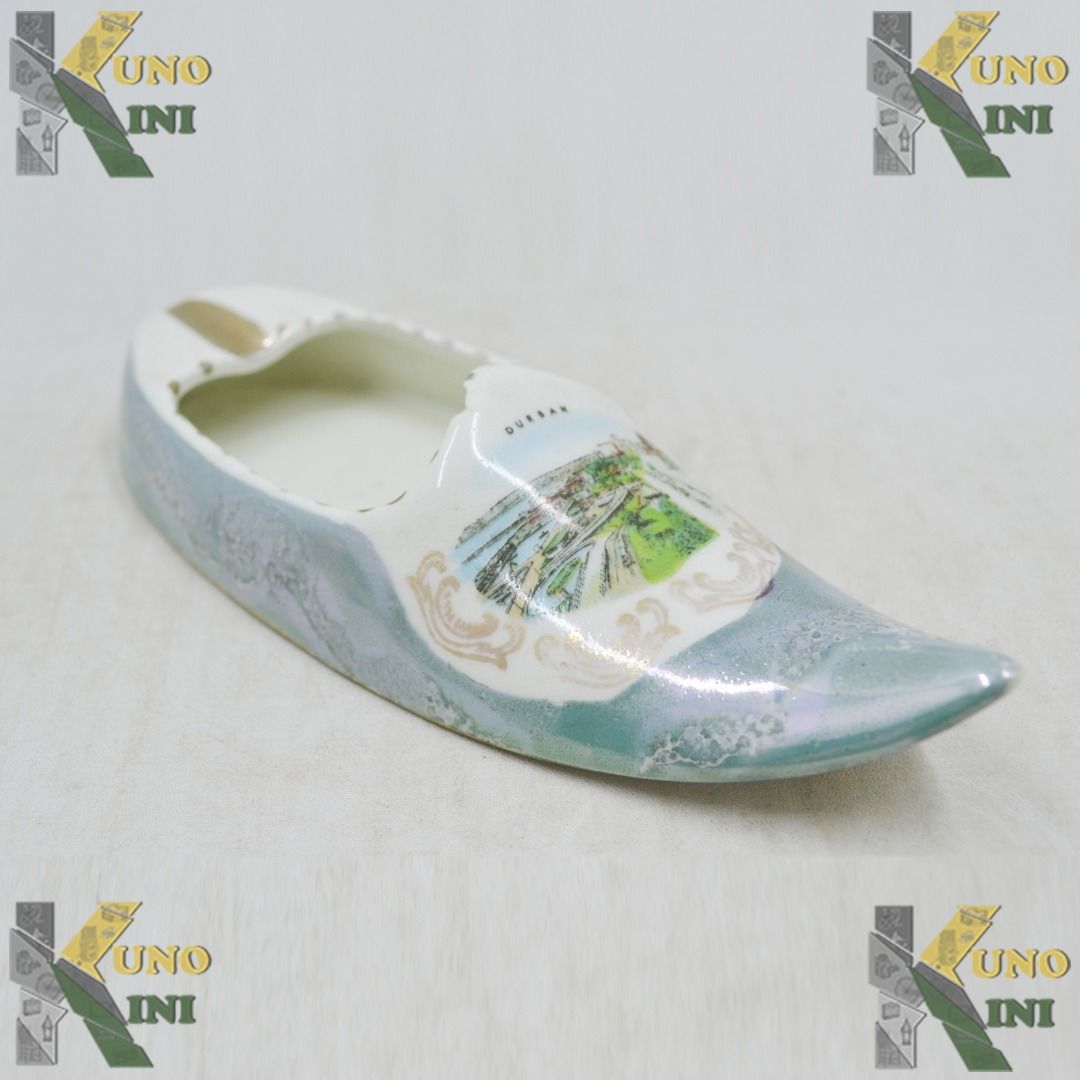 VINTAGE ALADDIN PORCELAIN SHOE ASHTRAY - ASBAK SEPATU ALADDIN, Italy on ...
