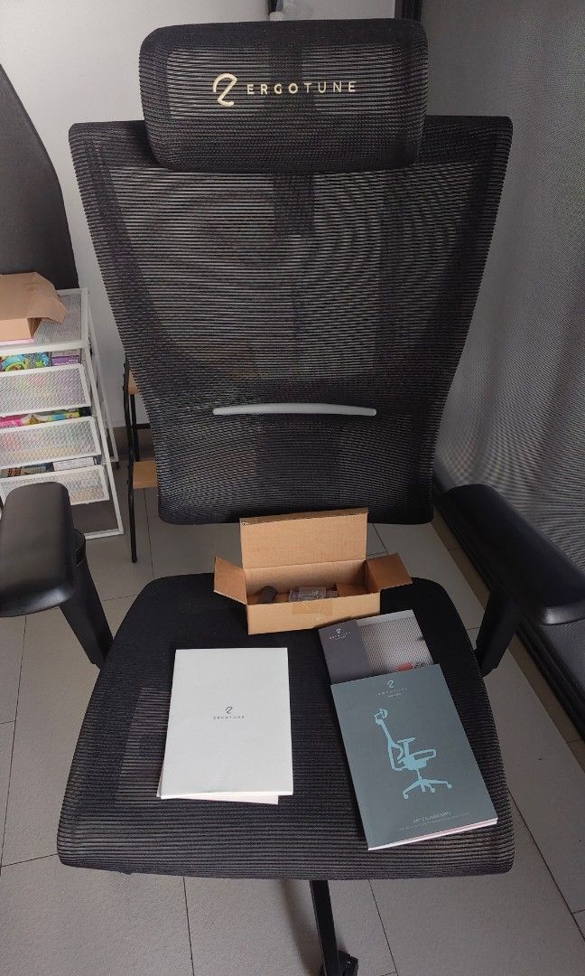 Ergotune Supreme, Furniture & Home Living, Furniture, Chairs on Carousell