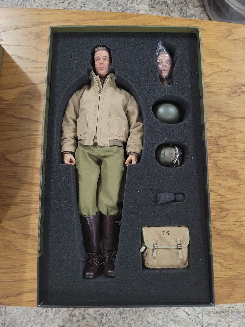 FACEPOOL 1/6 Staff Sergeant wardaddy Deluxe version. FURY WWII movie ...