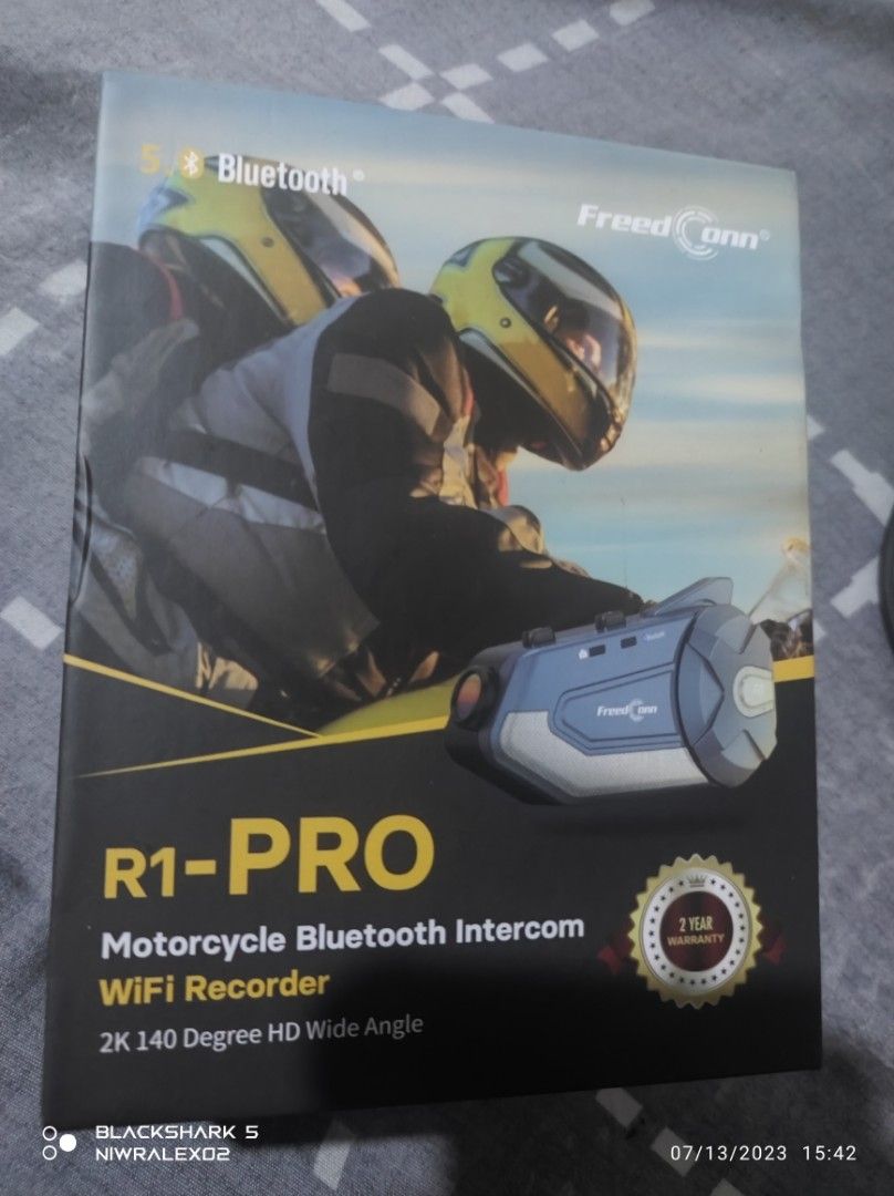 Freedconn R1-PRO Intercom, Motorbikes, Motorbike Parts & Accessories ...