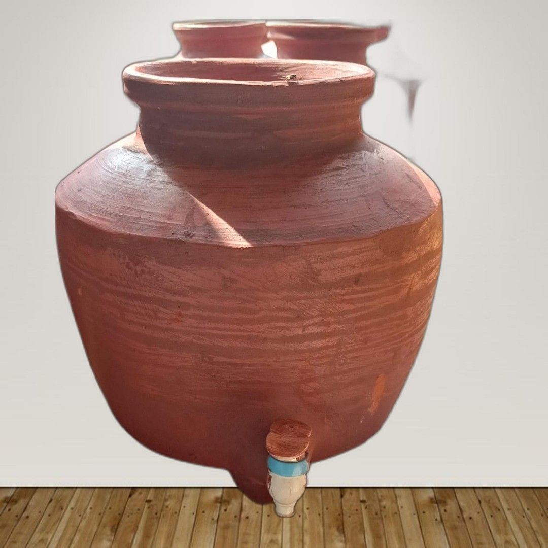 Handmade Mataka Earthen Water Container D43 8ltr, Food & Drinks ...