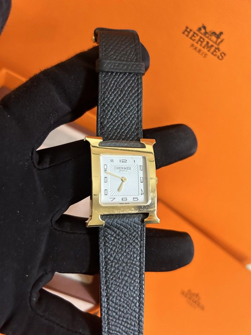 Hermes watch black/gold leather ghw stamp z, Luxury, Watches on Carousell