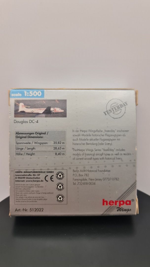Herpa Model Douglas DC4 USAF Berlin Airlift livery with registration SN ...