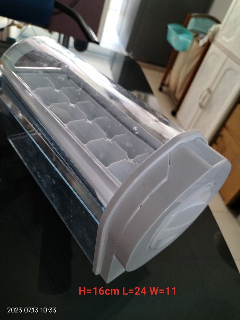 Ice Maker box/tray, Furniture & Home Living, Kitchenware & Tableware ...